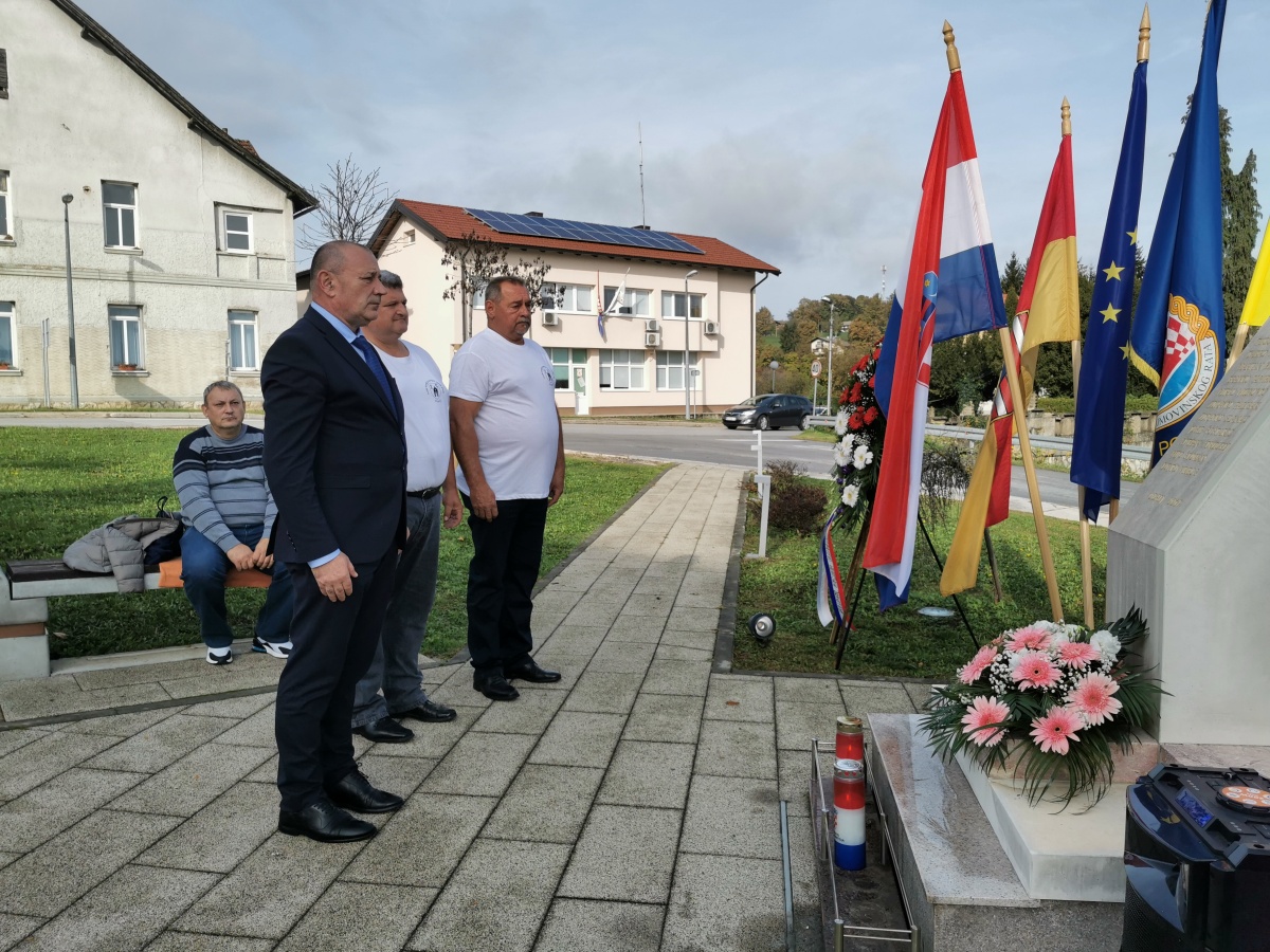 Potpredsjednik Vlade Republike Hrvatske i ministar hrvatskih branitelja ...