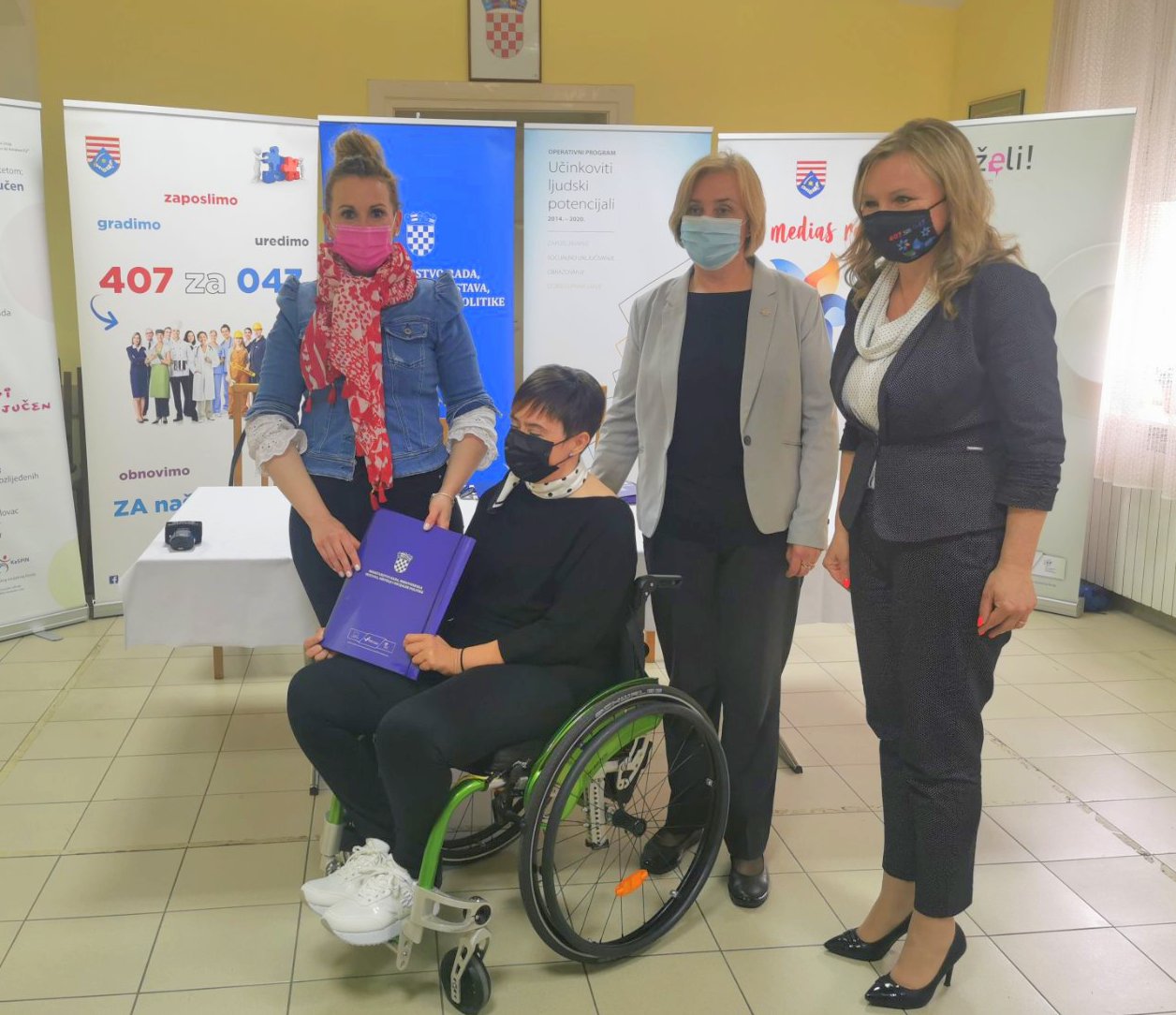 Državna tajnica Majda Burić uručila ugovore vrijednosti 3,3 milijuna kuna