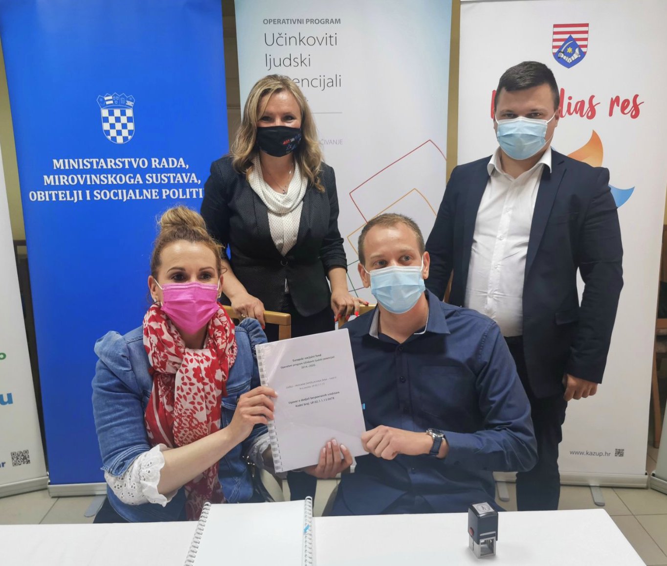 Državna tajnica Majda Burić uručila ugovore vrijednosti 3,3 milijuna kuna
